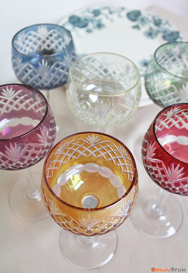 Verres colorés en cristal - muluBrok Brocante en Ligne