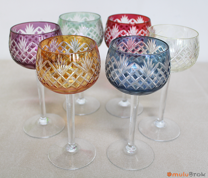 Verres colorés en cristal - muluBrok Brocante en Ligne